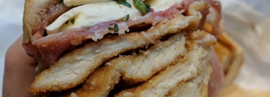 Parisi Bakery Delicatessen - Sandwich Spot in NoLita