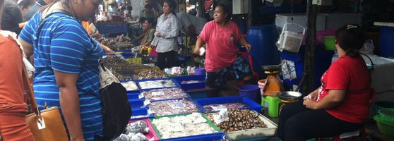สะพานปลาอ่างศิลา (Ang Sila Fish Market) - 65 tips from 9089 visitors
