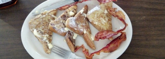 Mando's Restaurant And Bar - 1506 W. San Antonio St.