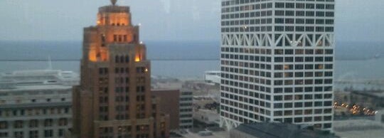 Blu Milwaukee - Hotel Bar in Milwaukee