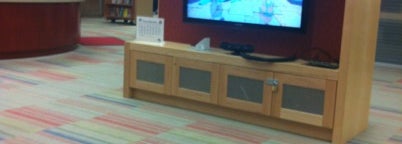 Cuyahoga County Public Library-Warrensville Heights Branch - Library in ...