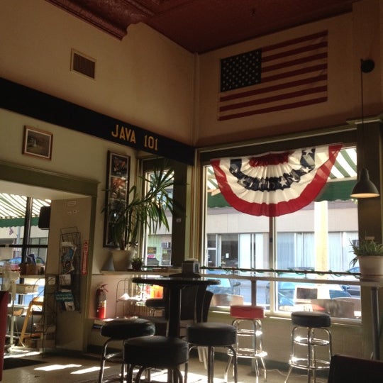 Theo's Java Club - Downtown Rock Island - 213 17th St