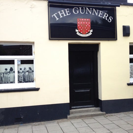 Gunners Pub - Sports Bar in Highbury