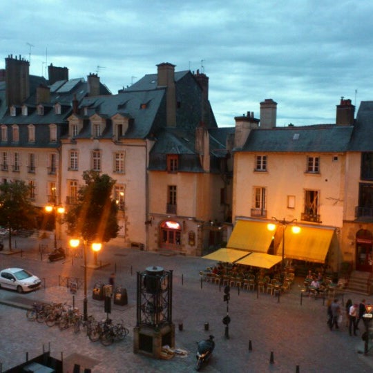 Place des Lices - Plaza in Centre