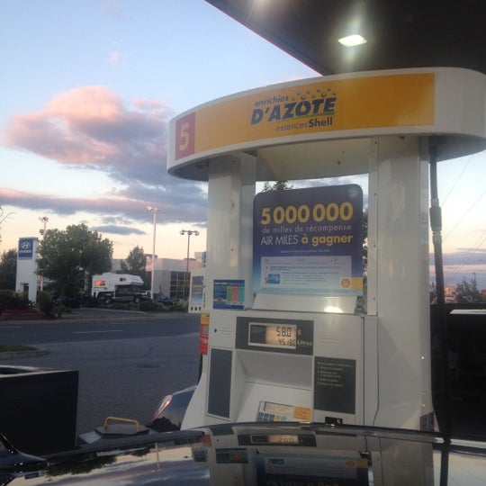 Shell - Fuel Station in Drummondville