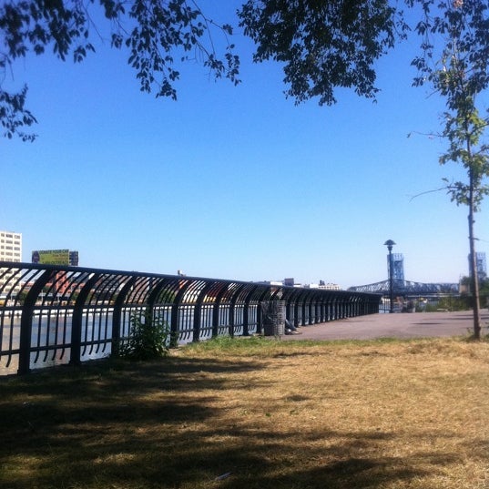 Harlem River Park - Scenic Lookout in East Harlem