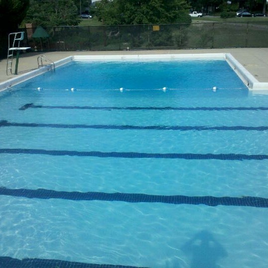 Battery Park Pool - Swimming Pool in Richmond