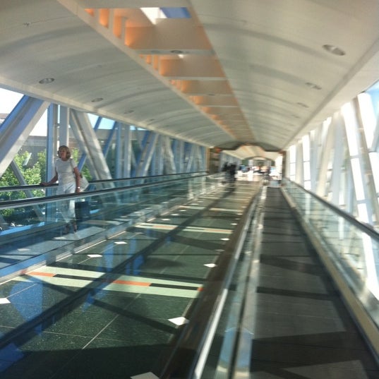 Somerset Mall Skywalk