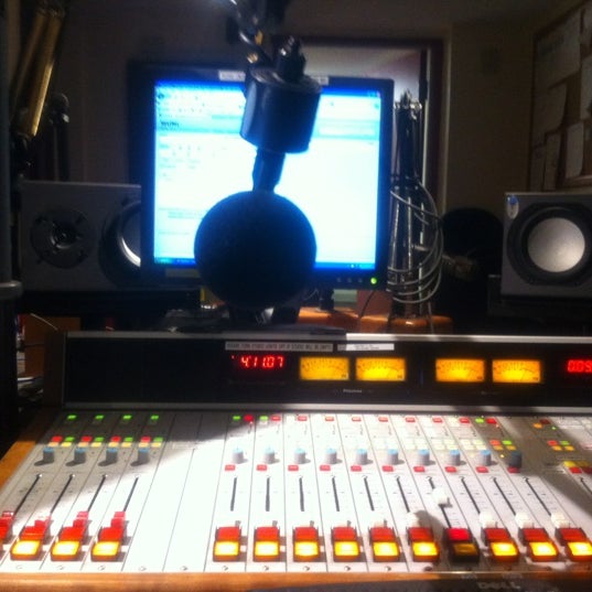 WUML - Radio Station in Lowell