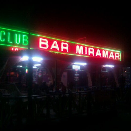 Club Bar Miramar - Bar in San Felipe