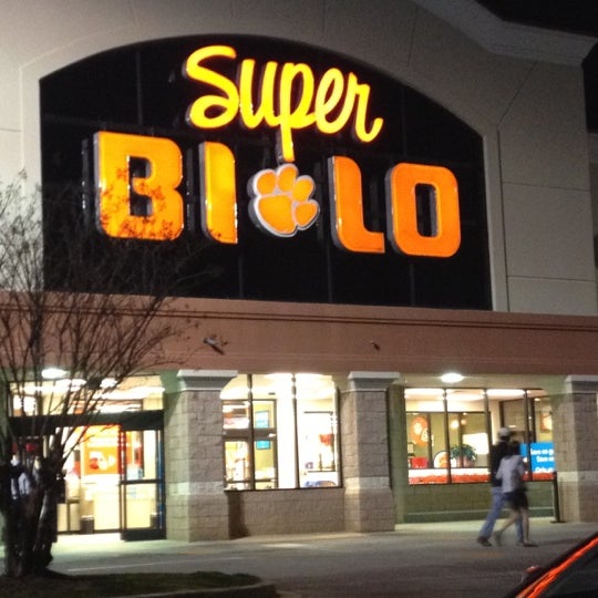 Clemson Bi Lo Shopping Center (Now Closed) - Clemson, SC