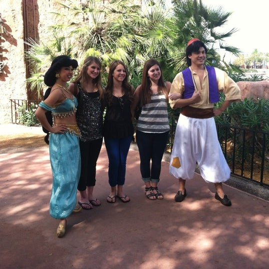 Photos at Aladdin and Jasmine Meet and Greet - Attraction in Lake Buena ...