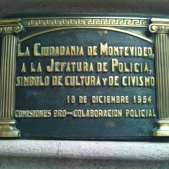 Jefatura de Policía de Montevideo - Police Station in Centro