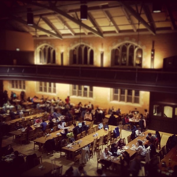 Bartlett Dining Commons - College Cafeteria in Hyde Park