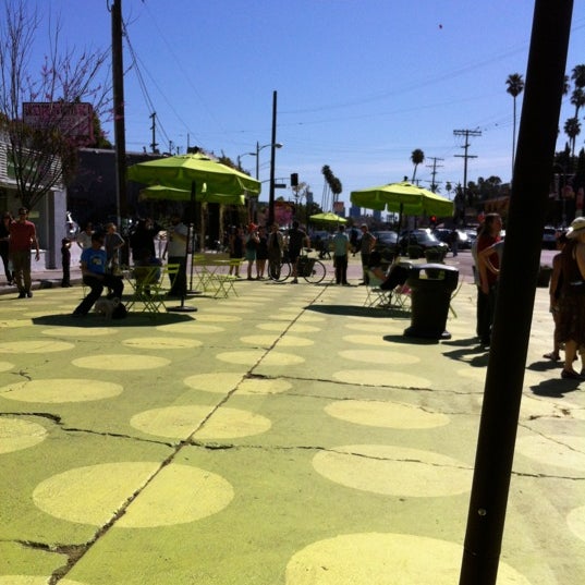 Sunset Triangle Plaza - Silver Lake - 4 tips from 335 visitors