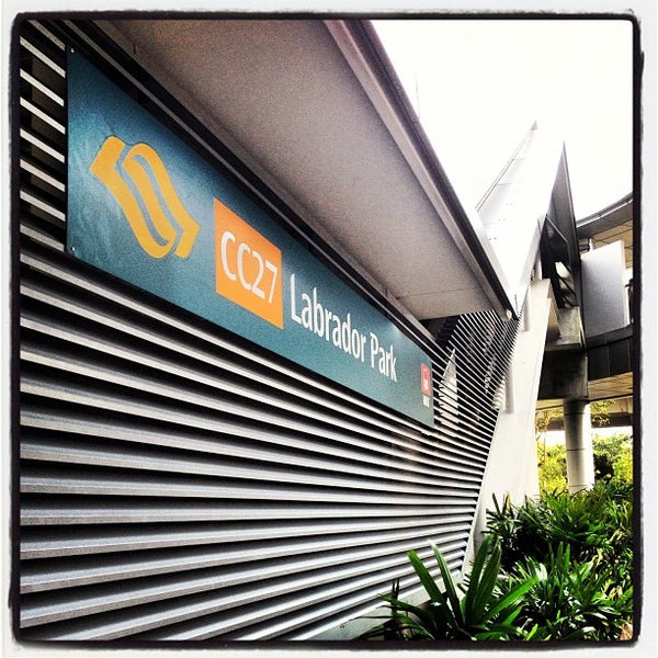 Labrador Park MRT Station (CC27)