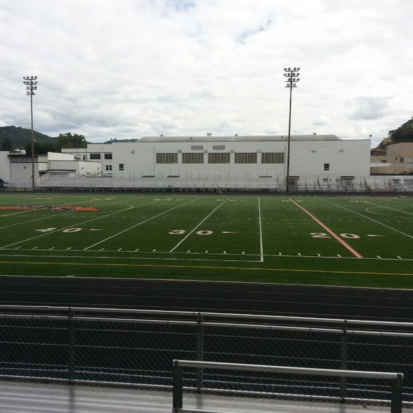 RHS Finlay Stadium - College Football Field in Roseburg