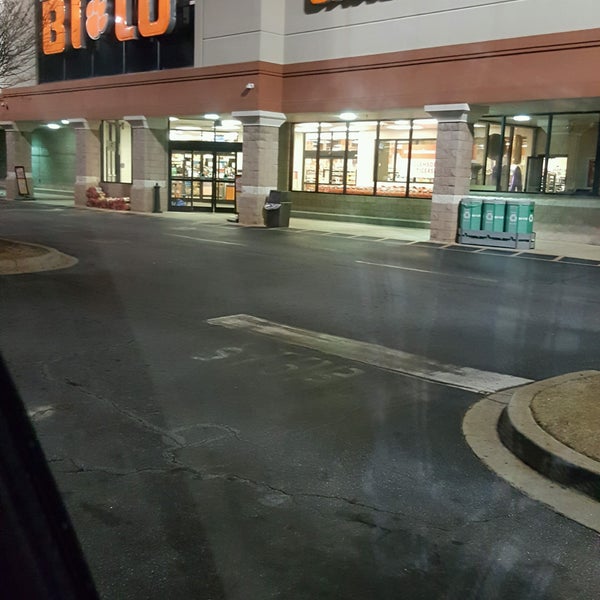 Clemson Bi Lo Shopping Center (Now Closed) - Clemson, SC