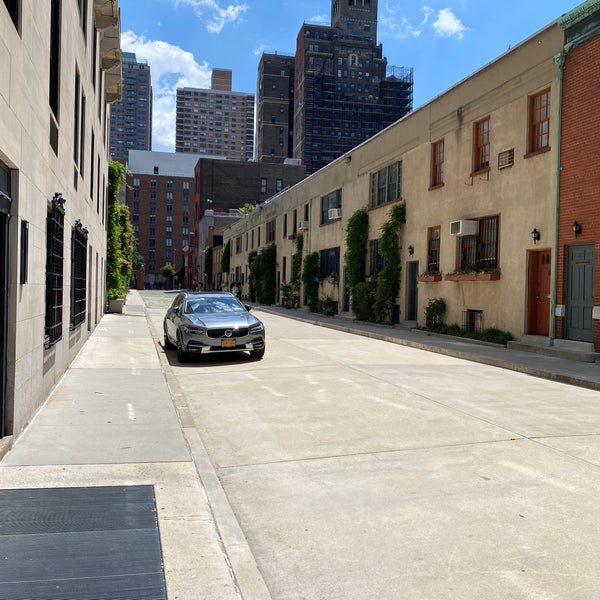 Washington Mews - Greenwich Village - New York, NY
