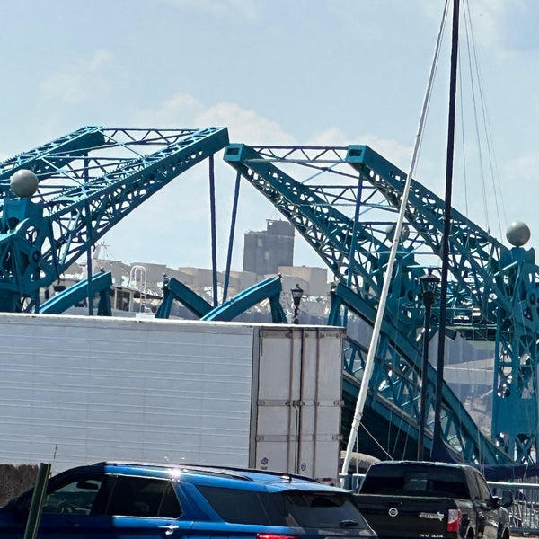 Minnesota Slip Drawbridge - Duluth, MN