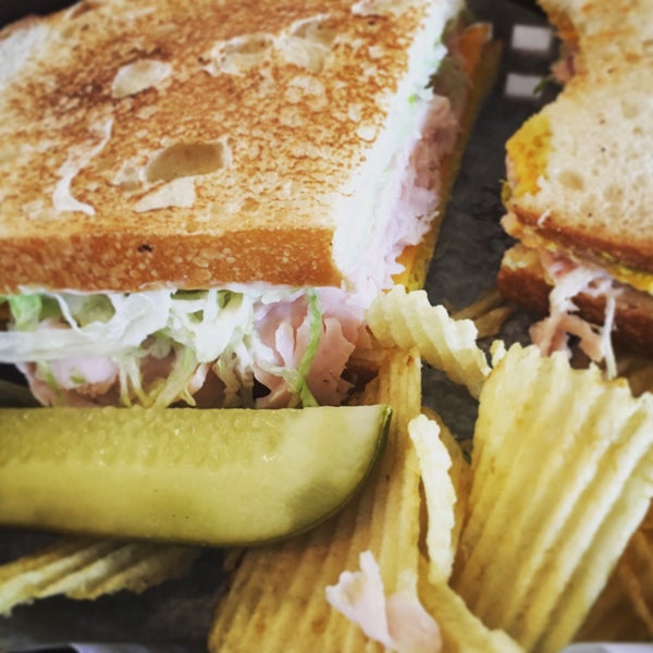 Wanigan's Eatery - 4 tips from 163 visitors