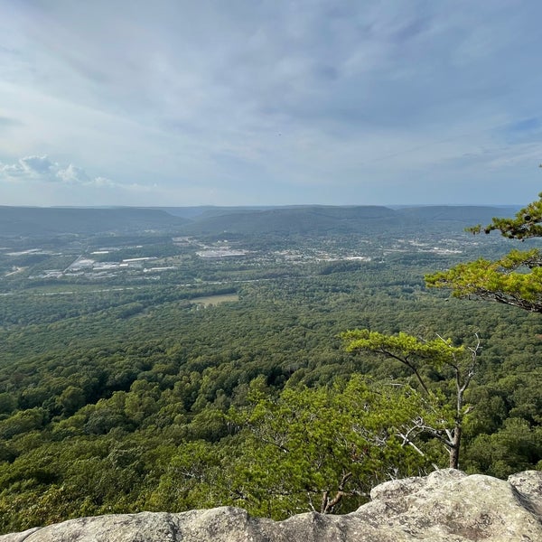 Sunset Rock - Scenic Lookout in Lookout Valley - Lookout Mountain