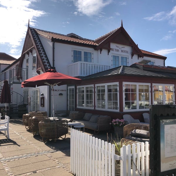 Ruth’s Hotel - 5 tips from 191 visitors