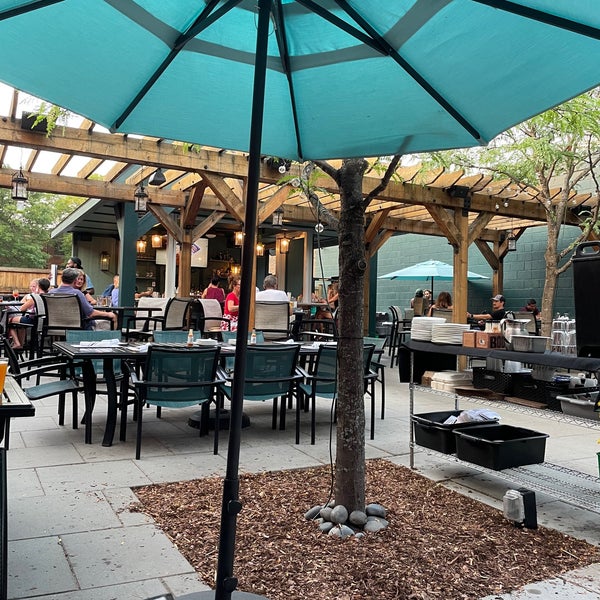 Handsome Hog - Southern Food Restaurant in Saint Paul