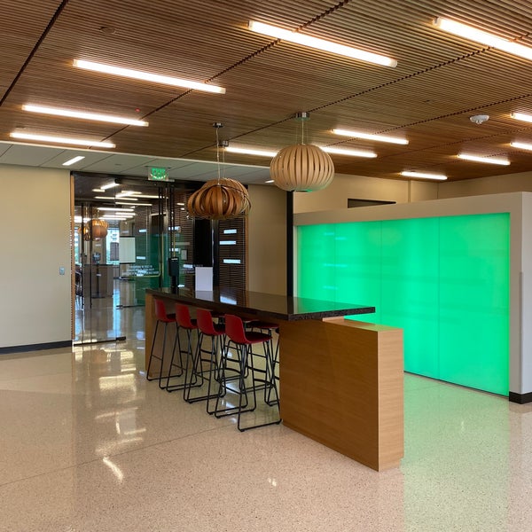 Microsoft Technology Center - Meeting Room