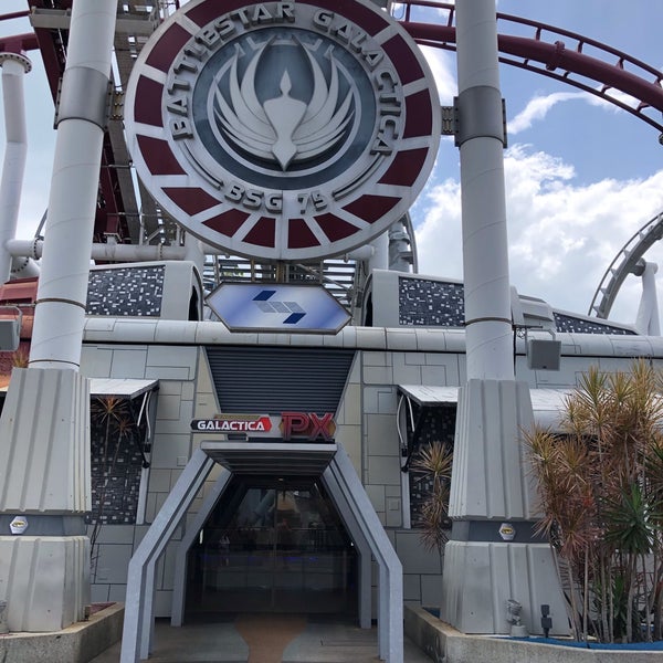 Photos at Battlestar Galactica: Human vs. Cylon - Universal Studios ...