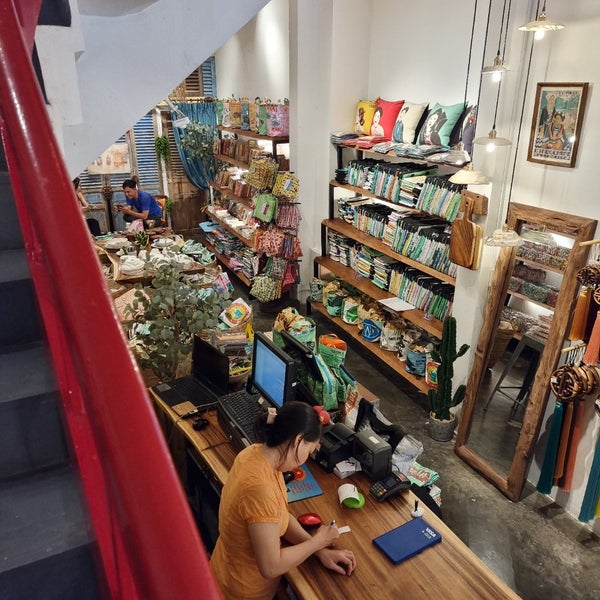 Saigon Kitsch - Souvenir Store