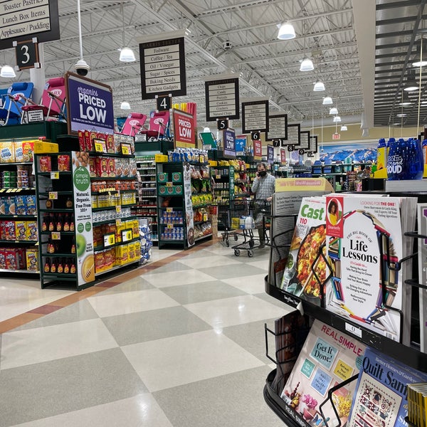 Harris Teeter Inside