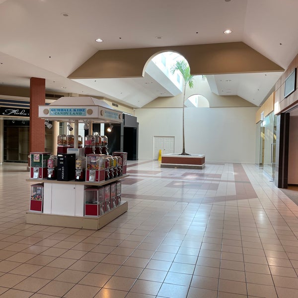 Photos at Virginia Center Commons - Shopping Mall in Glen Allen