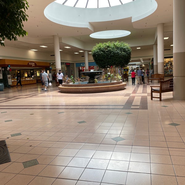 Francis Scott Key Mall - Shopping Mall