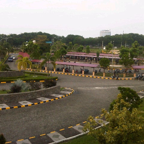 Politeknik Negeri Batam - 37 tips from 1033 visitors