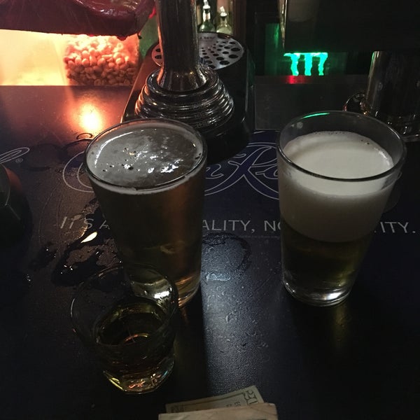 Dirk's Niteclub - Cocktail Bar in Lemon Grove