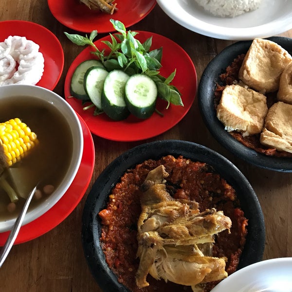 Warung Bu Kris - Indonesian Restaurant in Denpasar