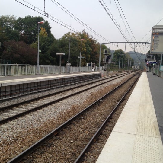 RER Gif-sur-Yvette [B] - 4 tips from 307 visitors