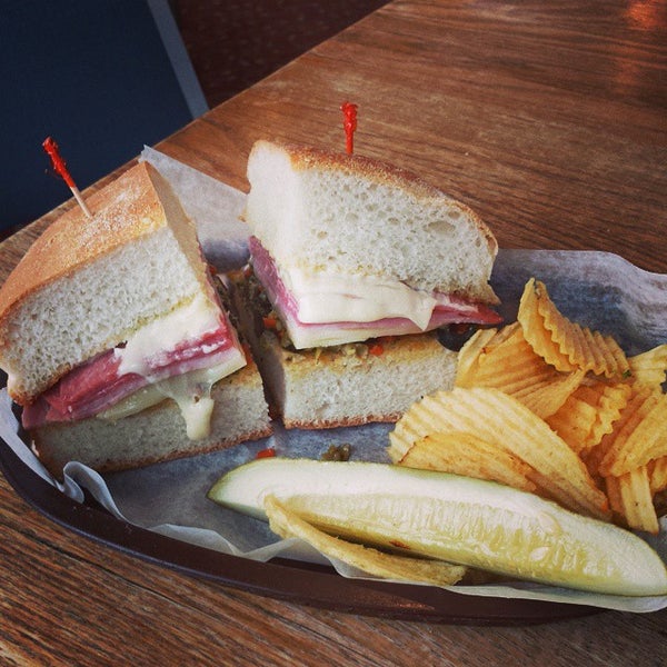 Wanigan's Eatery - 4 tips from 163 visitors