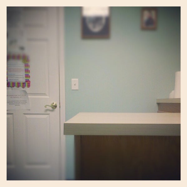 Animal Emergency and Specialty Center - Veterinarian in Springdale