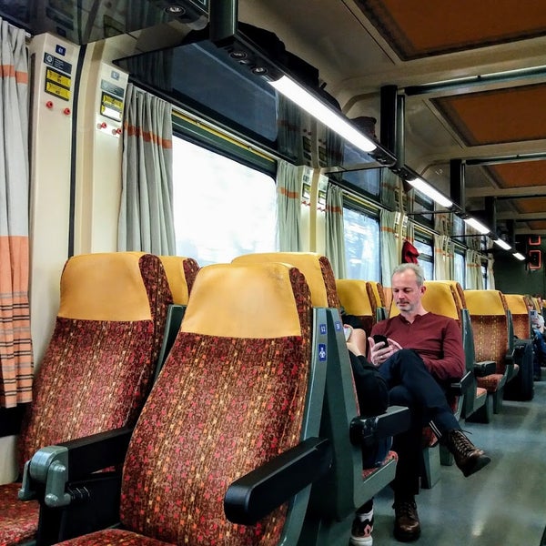 Photos at EC 172 Hungaria | Budapest – Praha – Hamburg - WestEnd City ...
