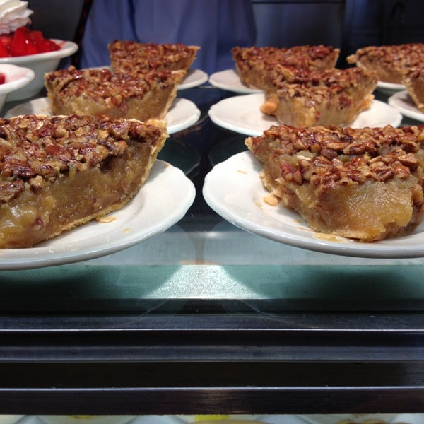 MCL Restaurant & Bakery - Castleton - 5520 Castleton Corner Ln