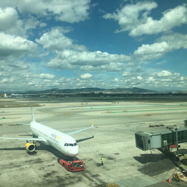 Gate D06 - Terminal 1