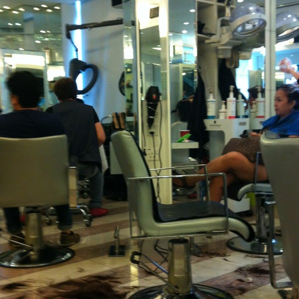 Richard Hair Design - Hair Salon