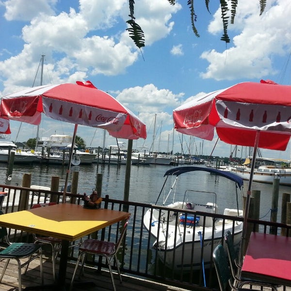 Flippers Seafood & Oyster Bar (Now Closed) - Seafood Restaurant in Foley
