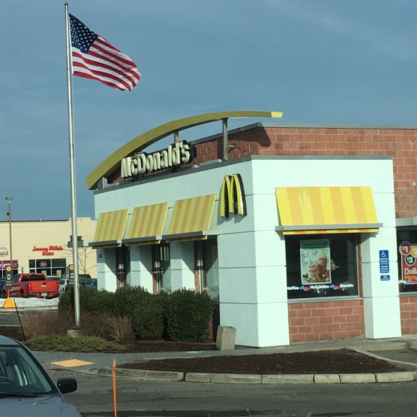 McDonald's - Fast Food Restaurant