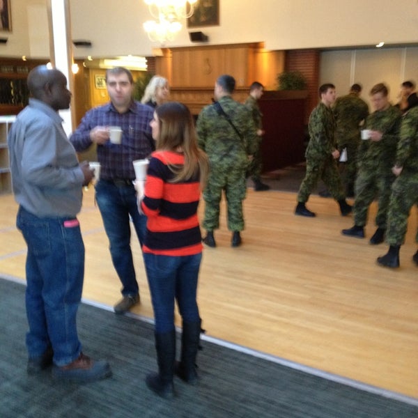 Edmonton Garrison Officer's Mess - Pub