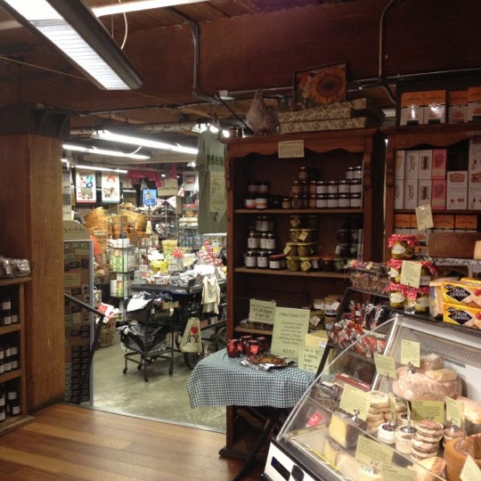 Chelsea Market Baskets - Gift Shops in Chelsea