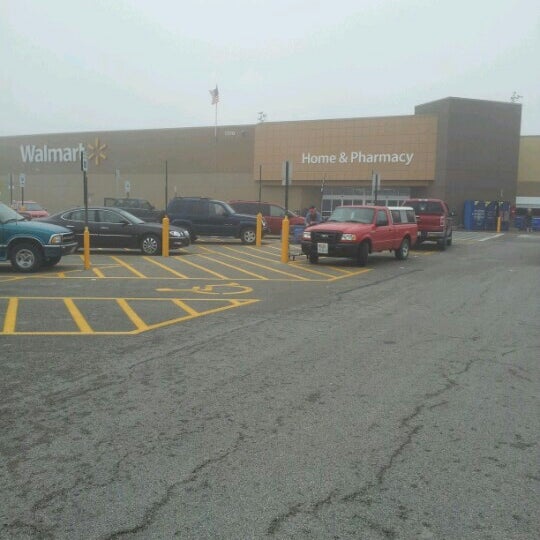Walmart Supercenter - Jerseyville、IL