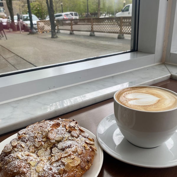 Cafe Villaggio - Coal Harbour - 1506 Coal Harbour Quay